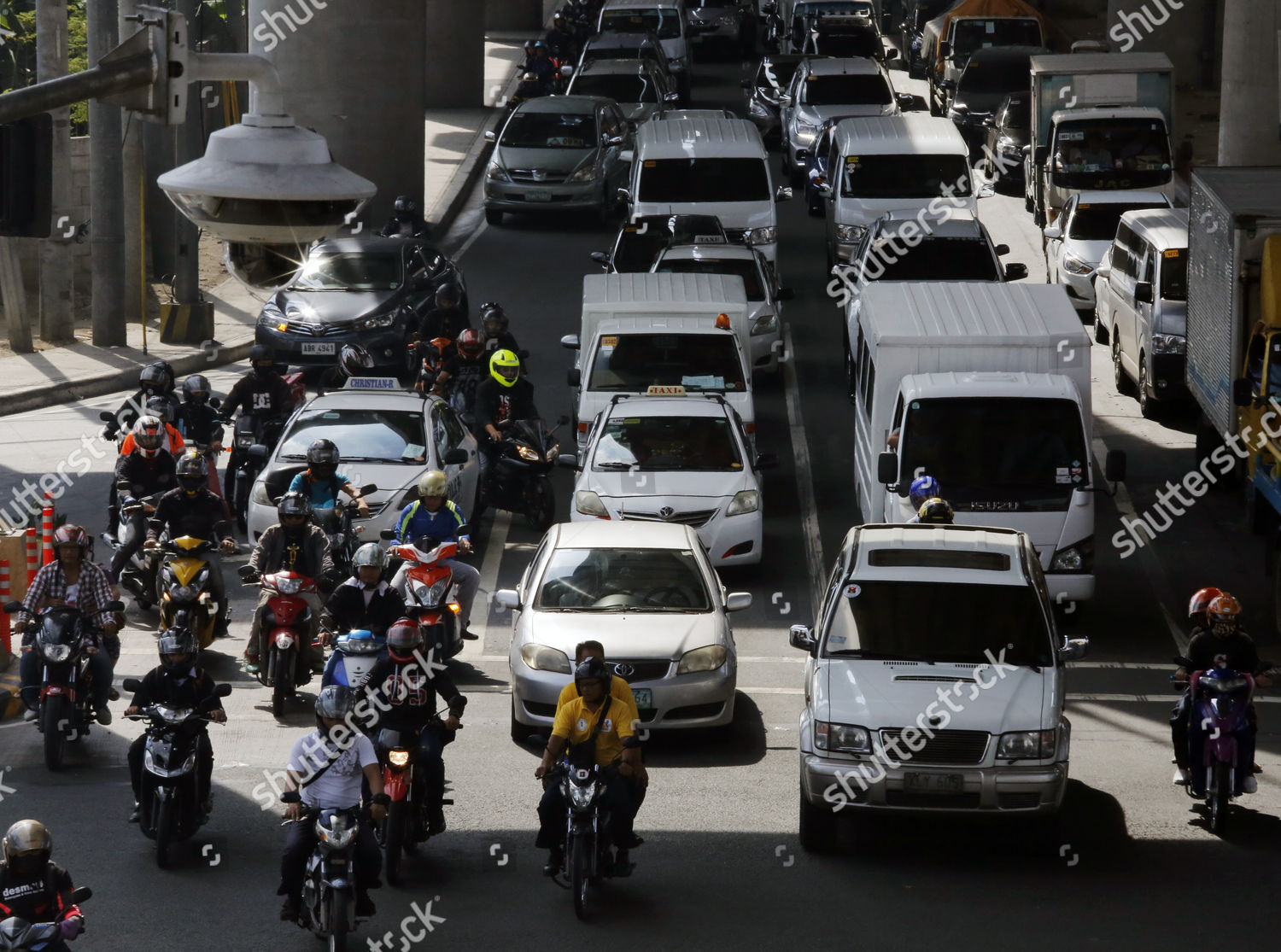 Filipino Motorists Drive On Busy Street Editorial Stock Photo - Stock ...