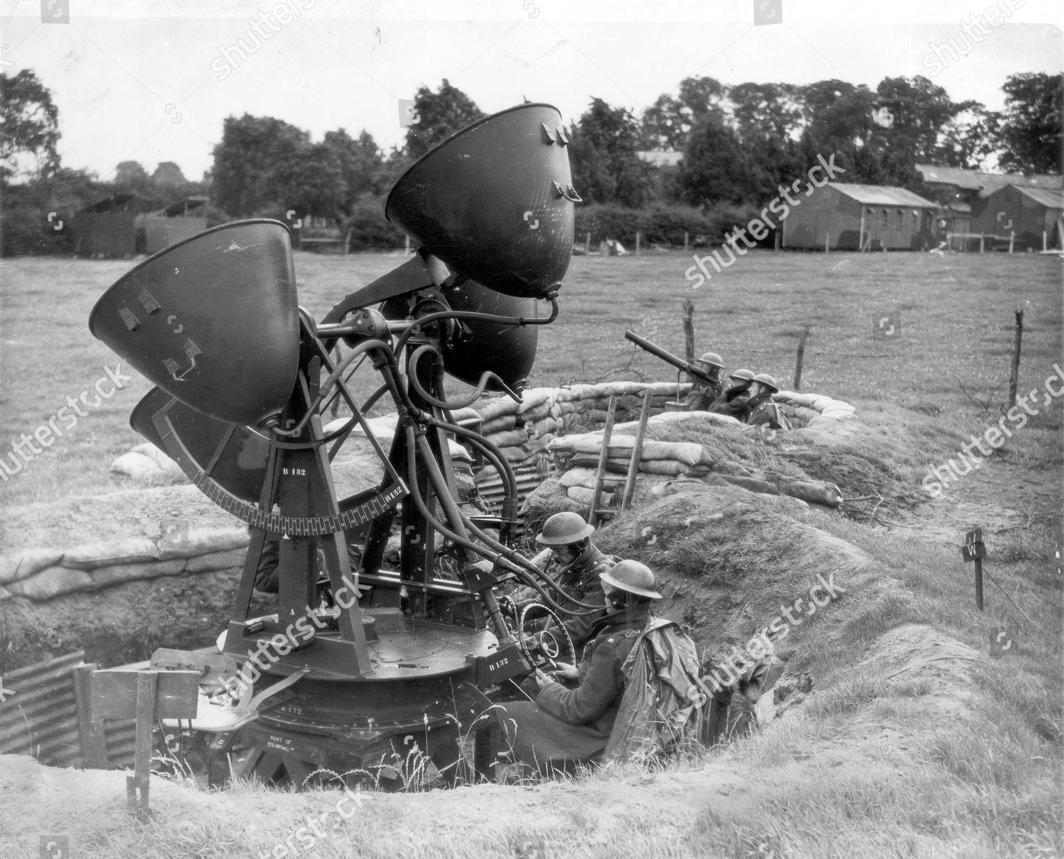 Warbritainarmy Home Defence Searchlights Men Searchlight Editorial ...