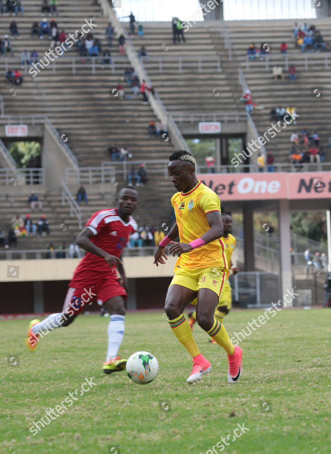 Zimbabwe Midfielder Kuda Mahachi R Controls Editorial Stock Photo ...