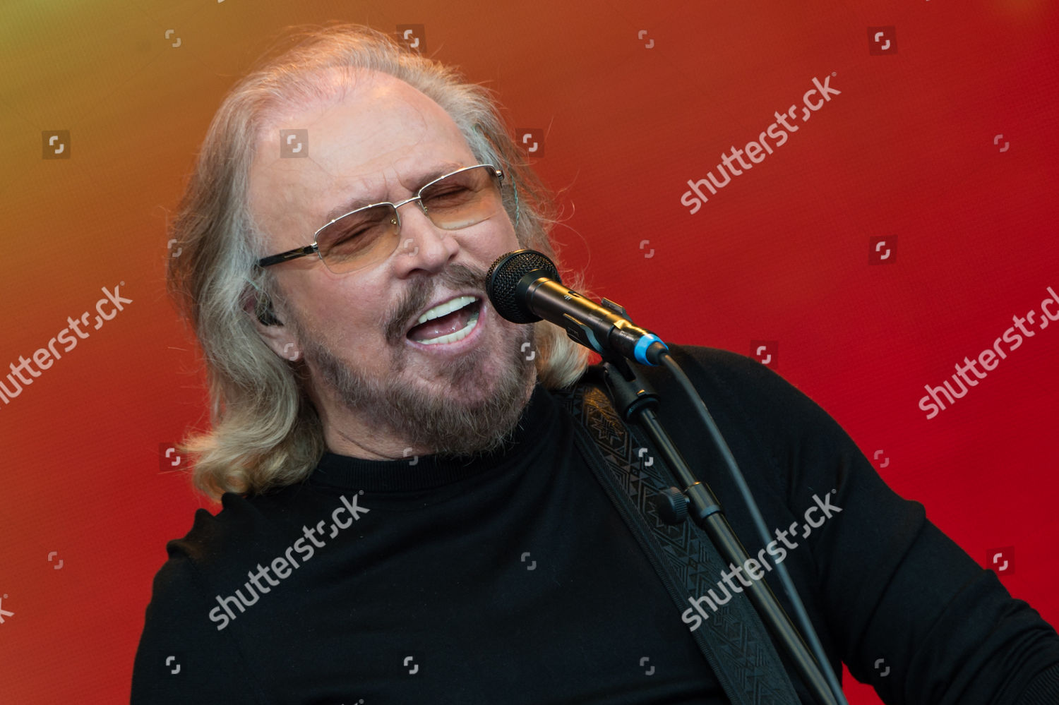 Barry Gibb Performing On Pyramid Stage Editorial Stock Photo - Stock ...