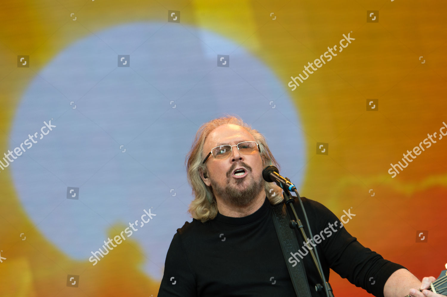 Barry Gibb Performing On Pyramid Stage Editorial Stock Photo - Stock ...