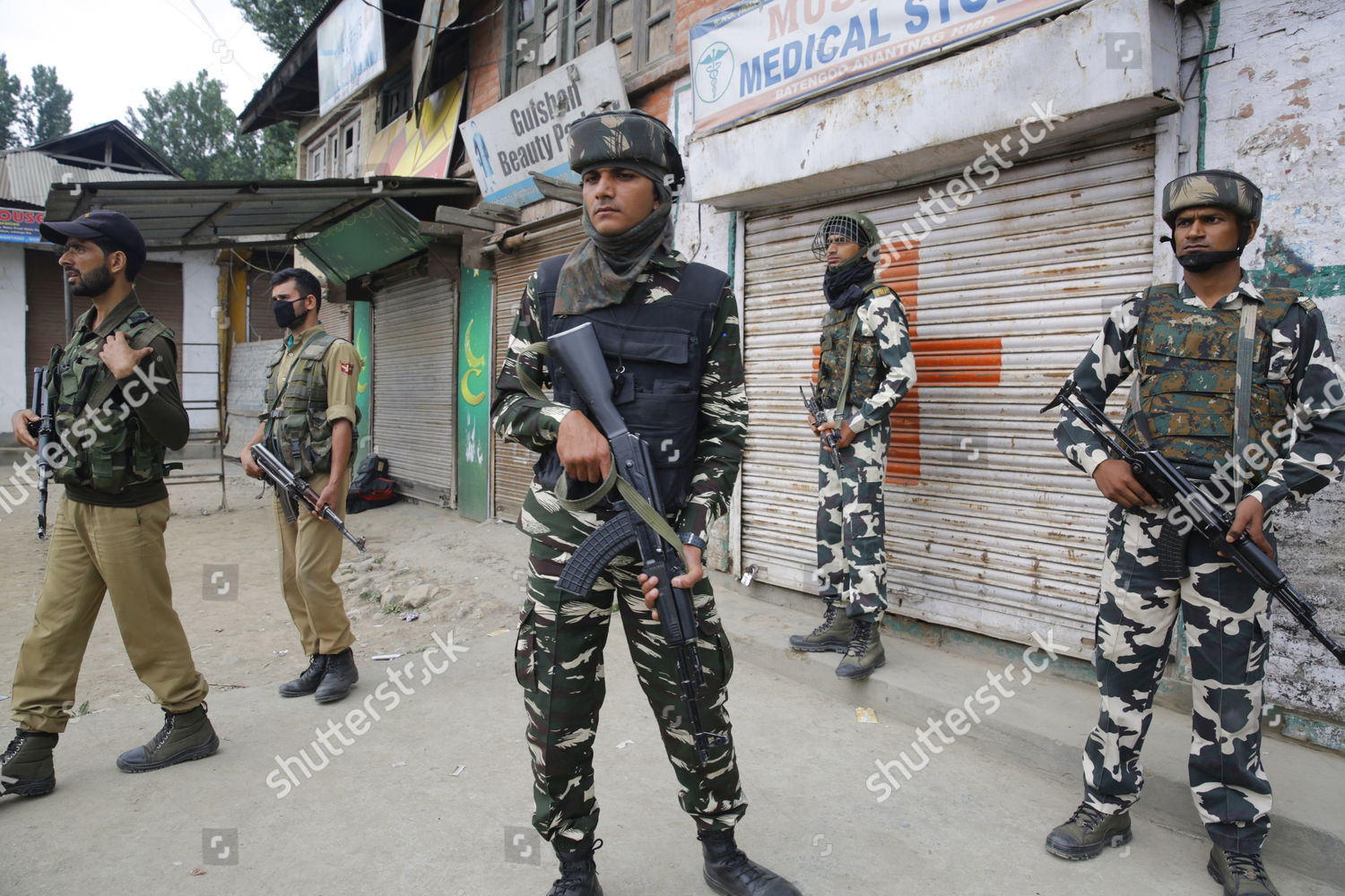 Indian Security Force Personnel Stand Guard Editorial Stock Photo ...