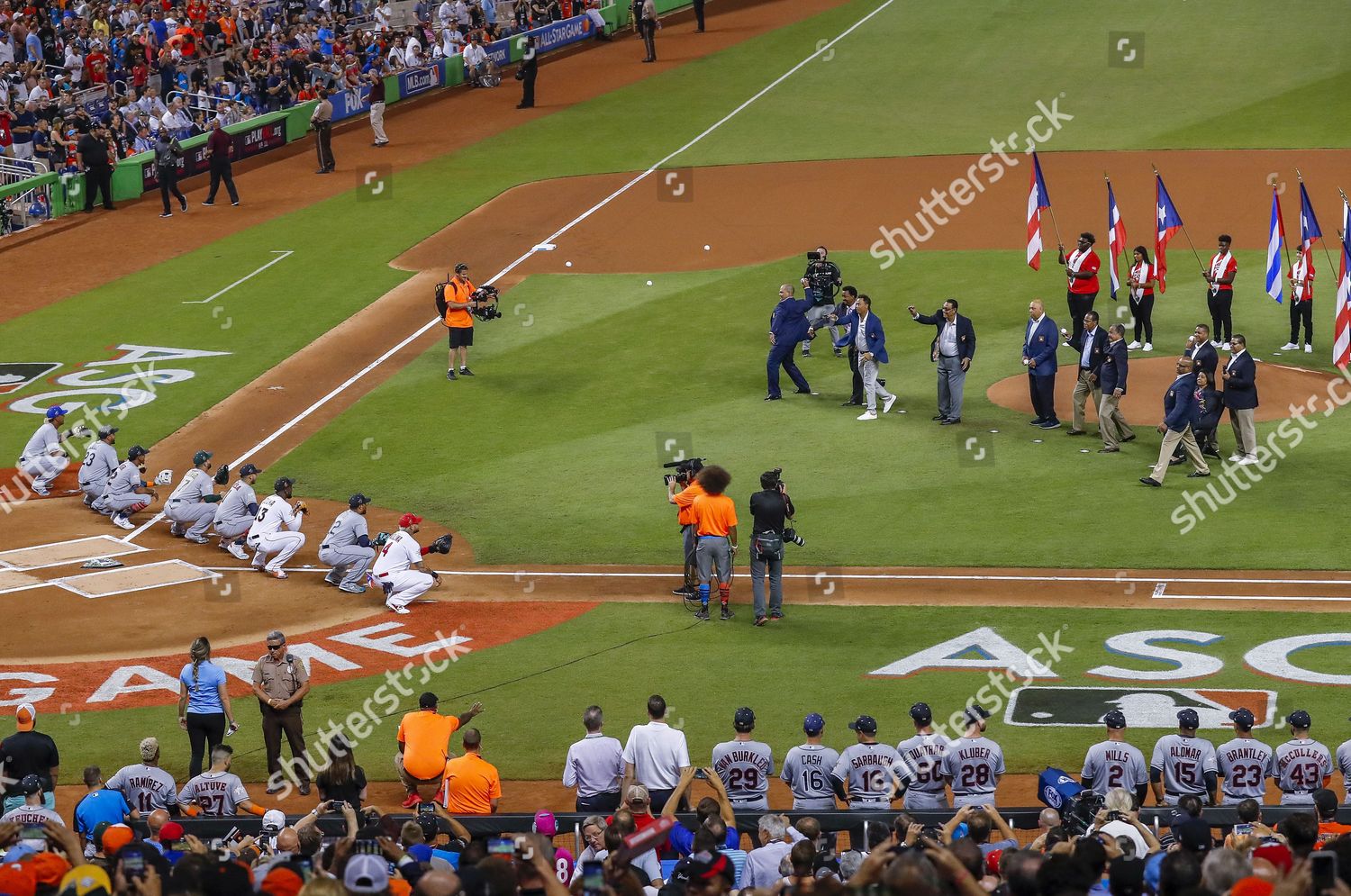 Retired Latin American Baseball Players Throw Editorial Stock Photo ...