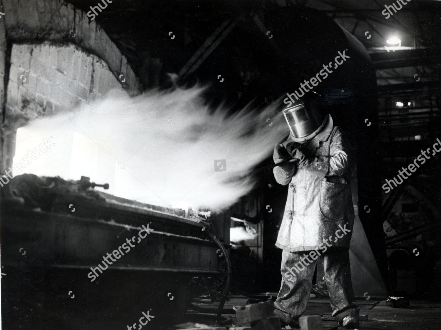 Stan Waring Tank Mender Pictured Working Editorial Stock Photo - Stock ...