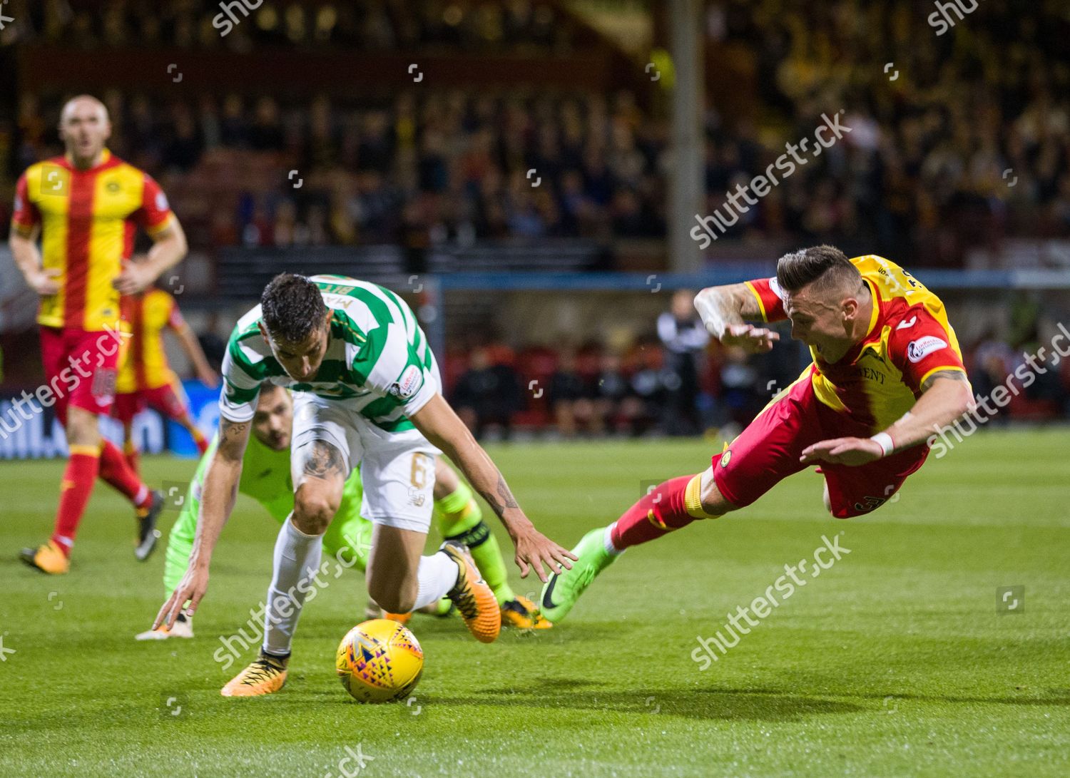Bitton Celtic Challenges Ball Miles Storey Editorial Stock Photo ...