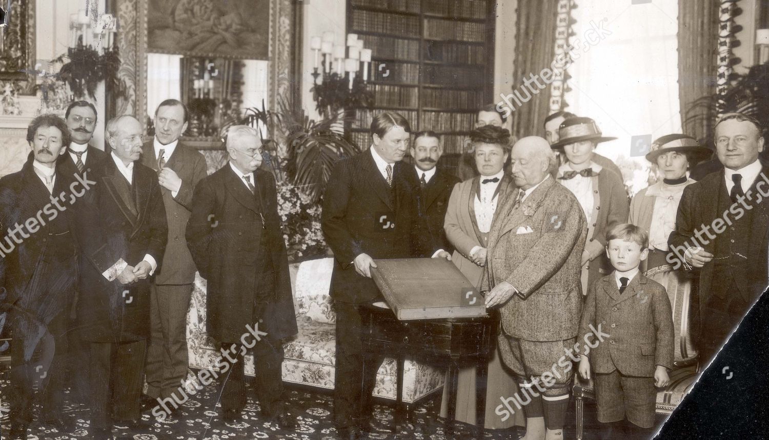 Alfred Harmsworth Lord Northcliffe Presentation Hall Editorial Stock ...