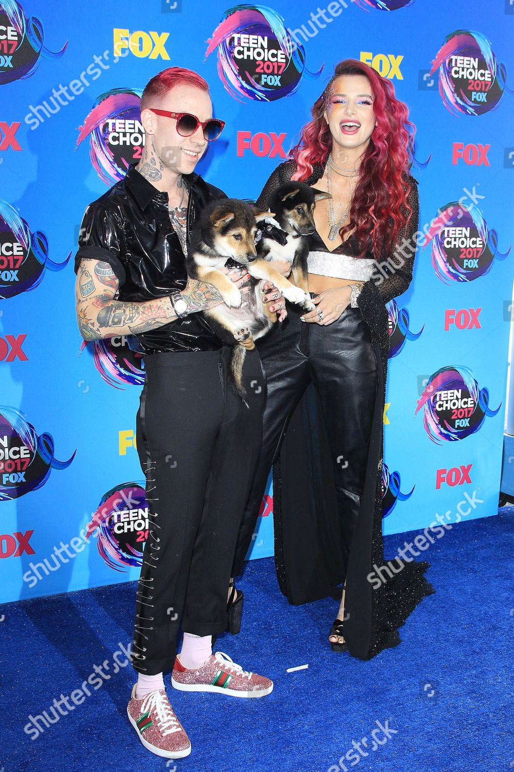 Blackbear Bella Thorne Matthew Tyler Musto Editorial Stock Photo ...