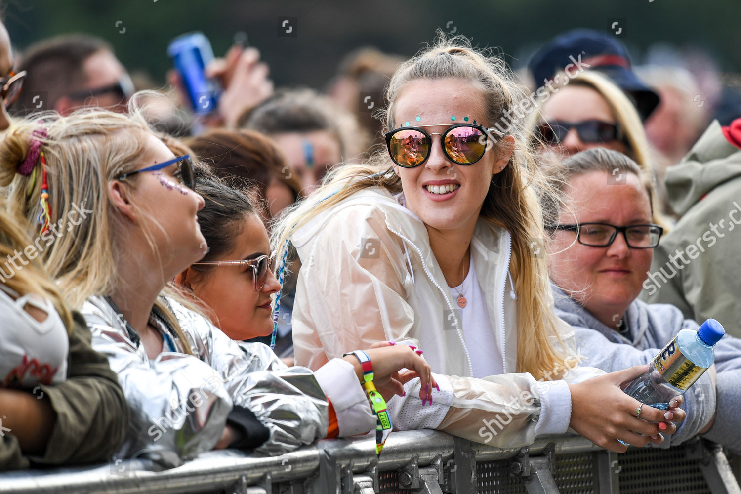 Girls Crowd Scouting Girls V Festival Editorial Stock Photo - Stock ...
