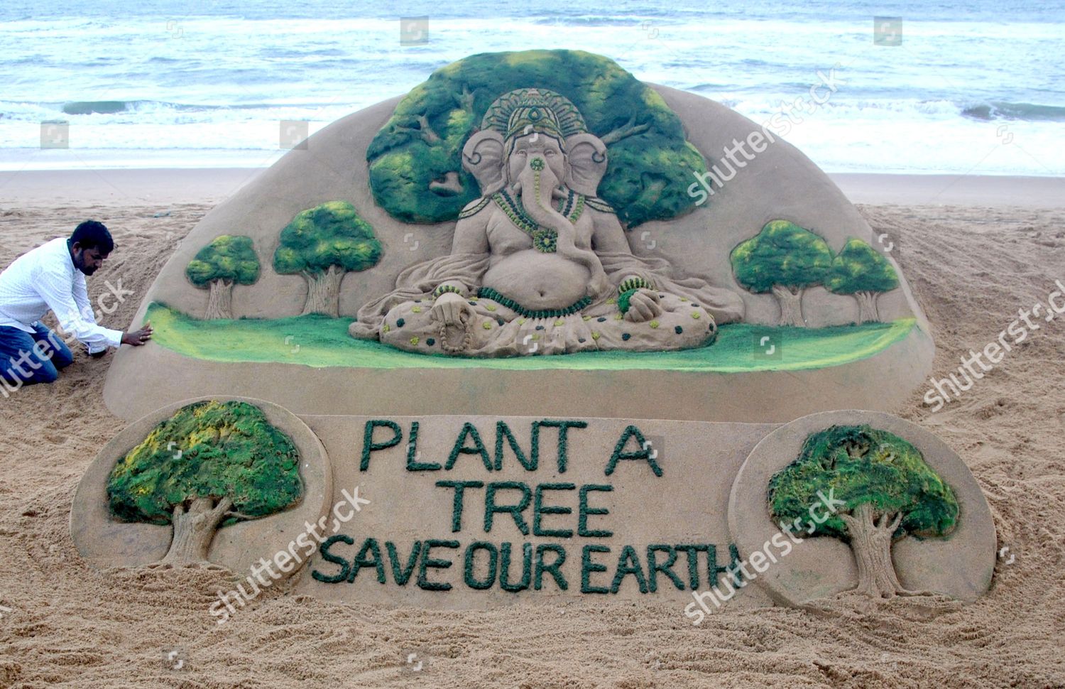 India Sand Artist Sudarshan Patnaik Gives Editorial Stock Photo - Stock ...
