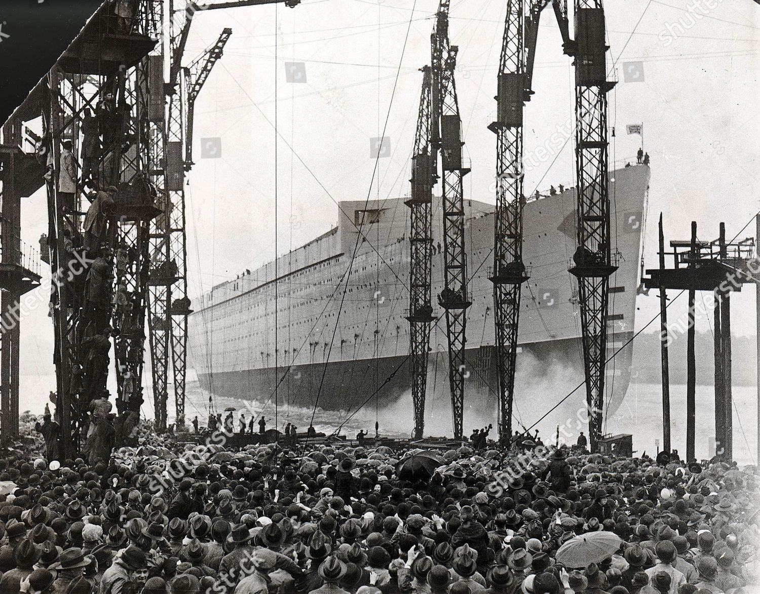 Launch Queen Mary Clyde Shipyard 1934 Editorial Stock Photo - Stock ...