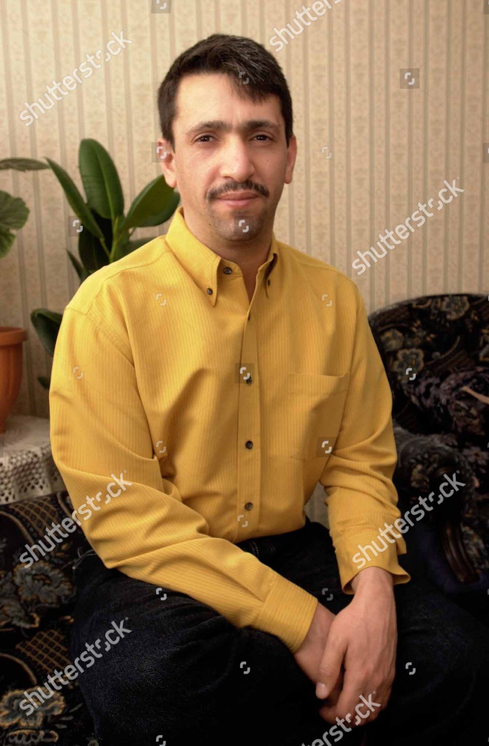 Pentru Mini Cab Driver Kurdish Immigrant Salman este fotografie ...