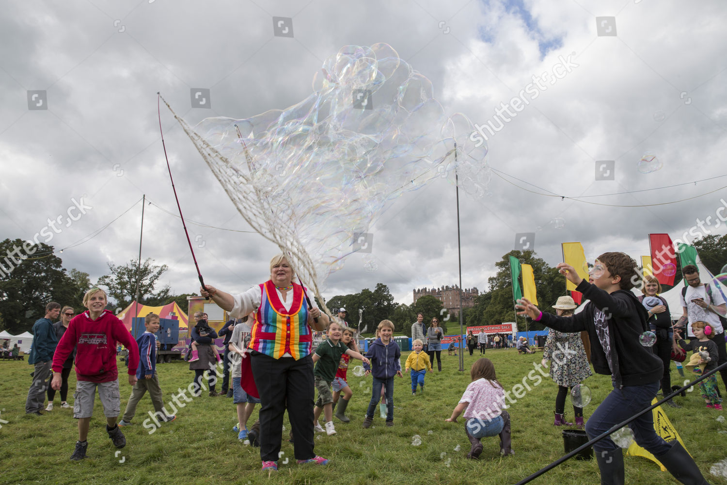 Daffy Dill Family Entertainer Bubbleologist Entertains Editorial Stock ...