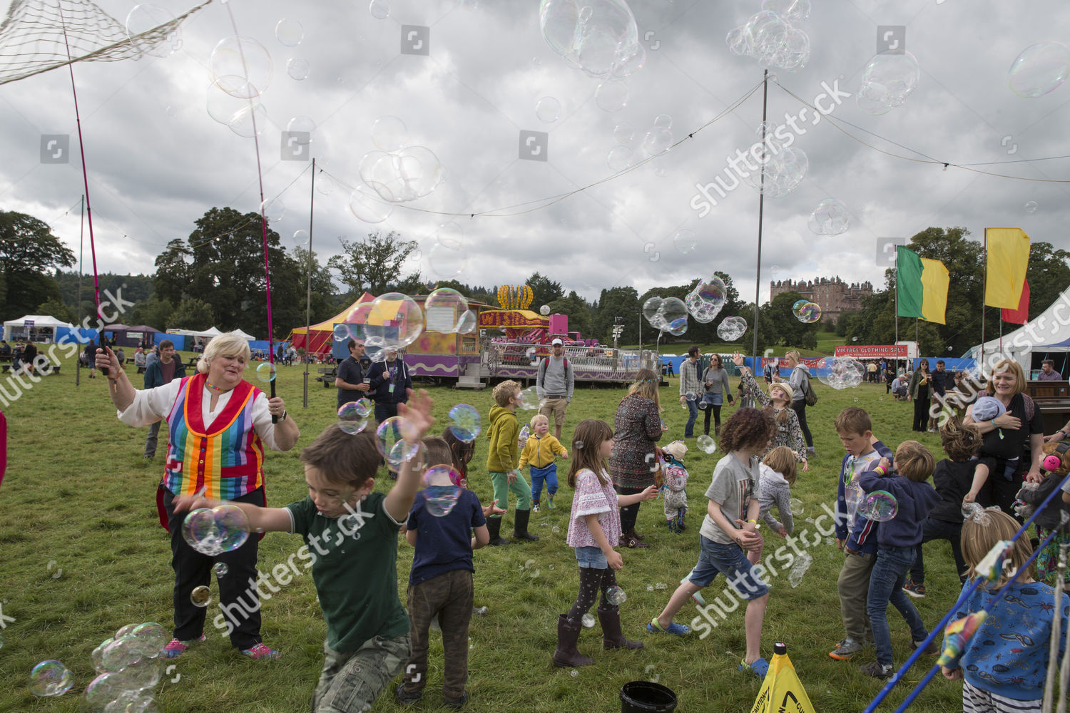 Daffy Dill Family Entertainer Bubbleologist Entertains Editorial Stock ...