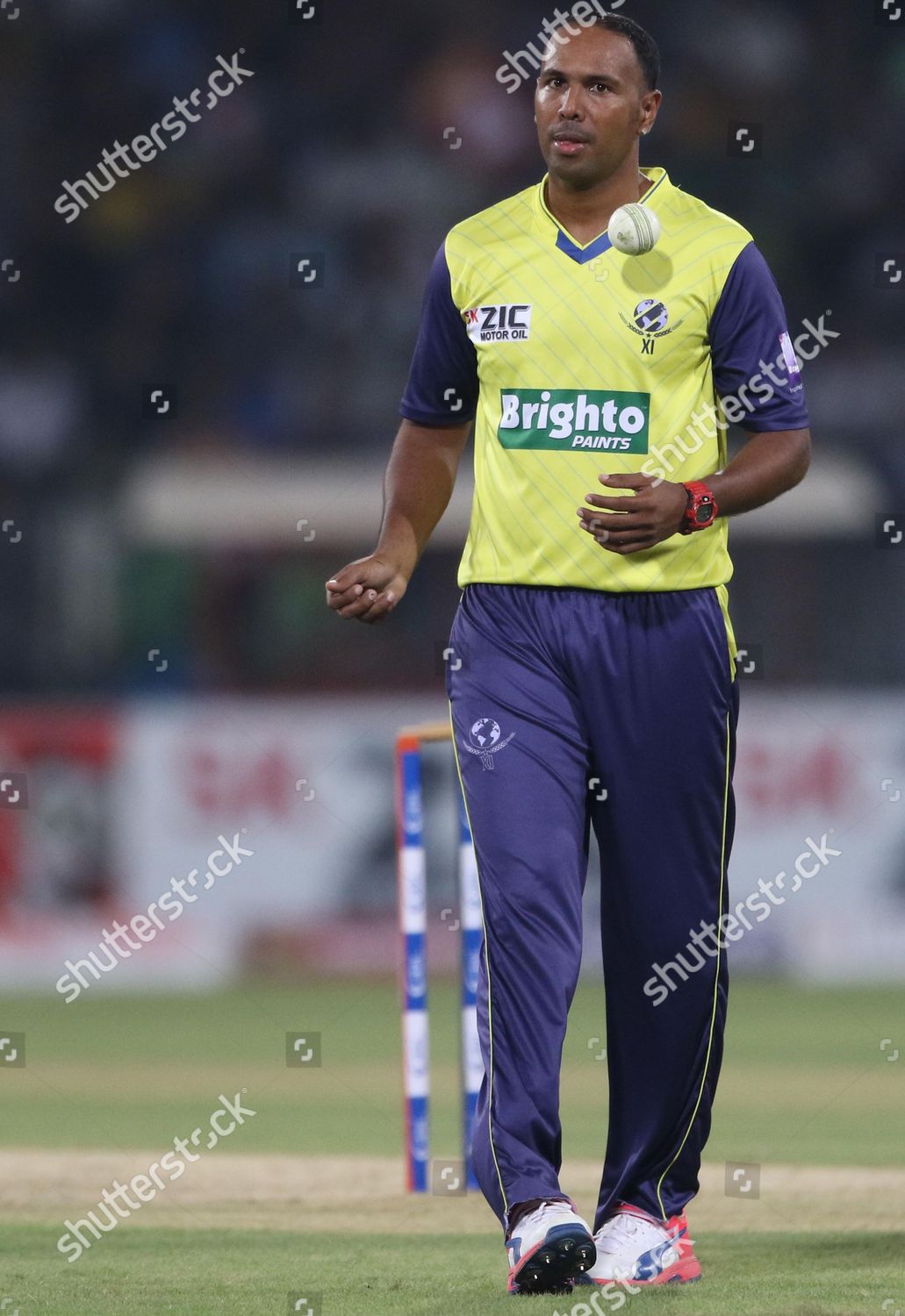 Samuel Badree World Xi Cricket Team Editorial Stock Photo - Stock Image ...