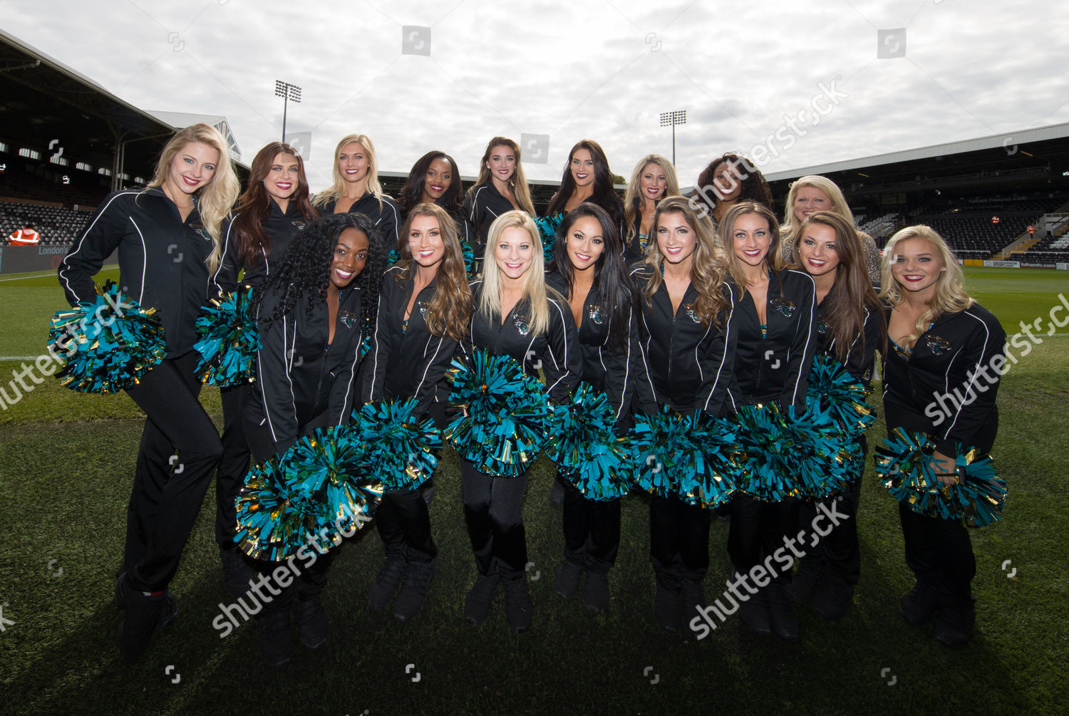Jacksonville Jaguars Roar Cheerleaders Pictured Pre Editorial Stock ...