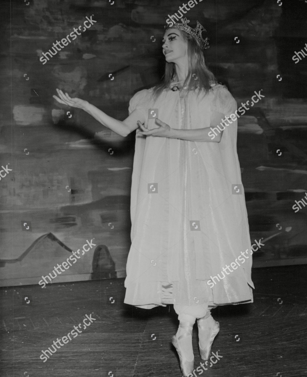 Ballet Dancer Maureen Bruce Rehearsing Alfred Editorial Stock Photo ...