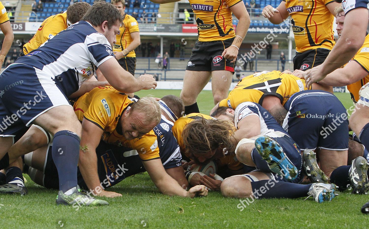 Cornish Pirates Player Alex Cheesman Squeezes Editorial Stock Photo ...