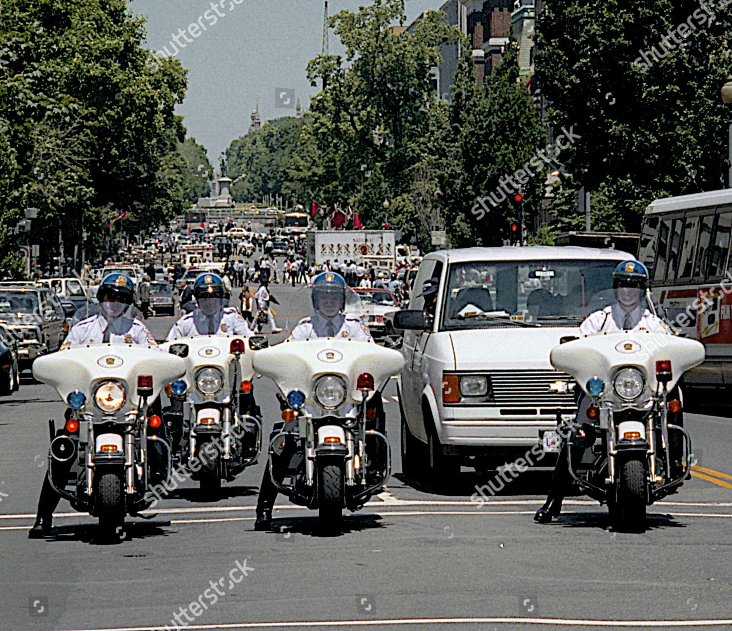 Metropolitan Dc Police Along Us Park Editorial Stock Photo - Stock ...