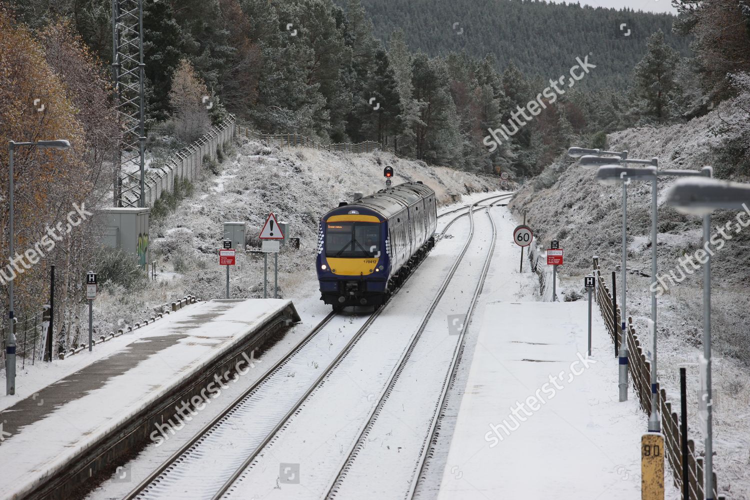 Glasgowinverness Train Pulls Into Station Carrbridge Editorial Stock ...
