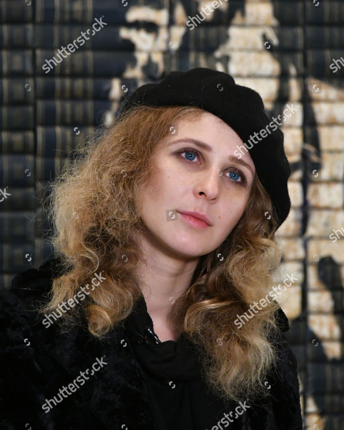 Maria Alyokhina Front Vasiliy Slonov Dostoyevskiy Editorial Stock Photo ...