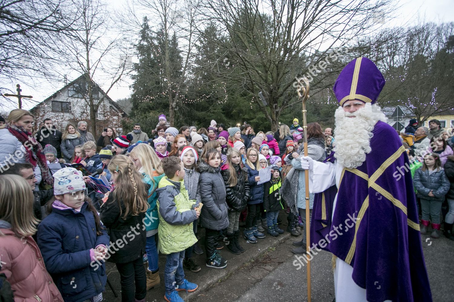 St Nicholas Impersonator Listens Children Singing Editorial Stock Photo ...