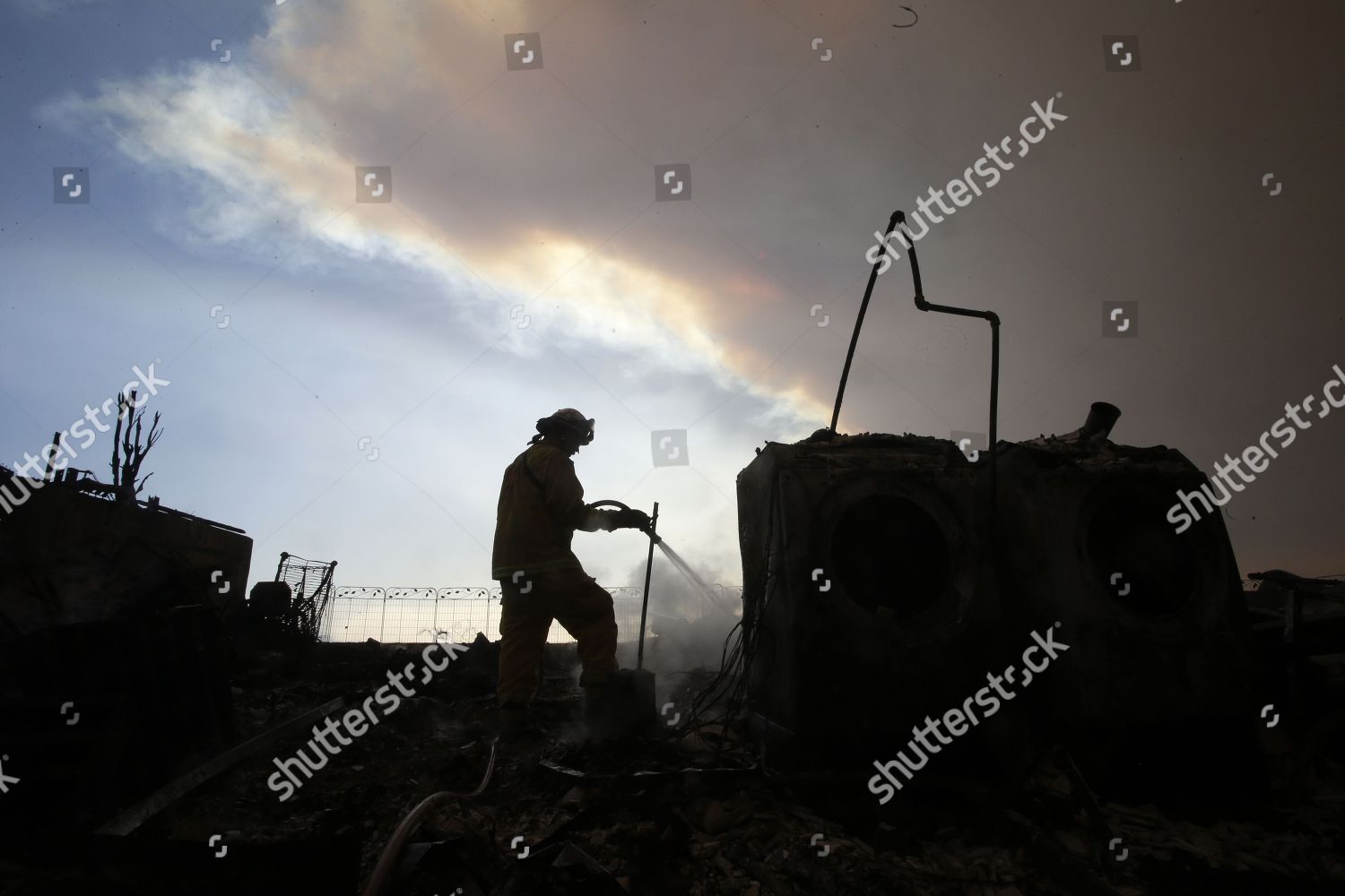 Firefighter Shasta County Fire Department Douses Editorial Stock Photo ...