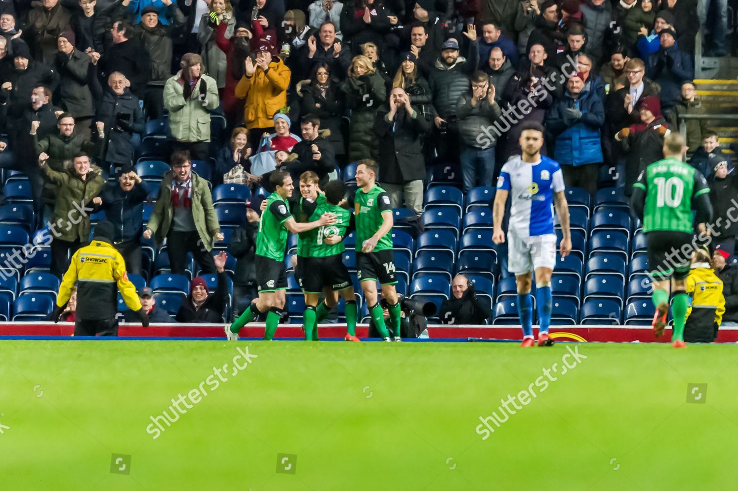 Scunthorpe United Team Celebrates Second Goal Editorial Stock Photo ...