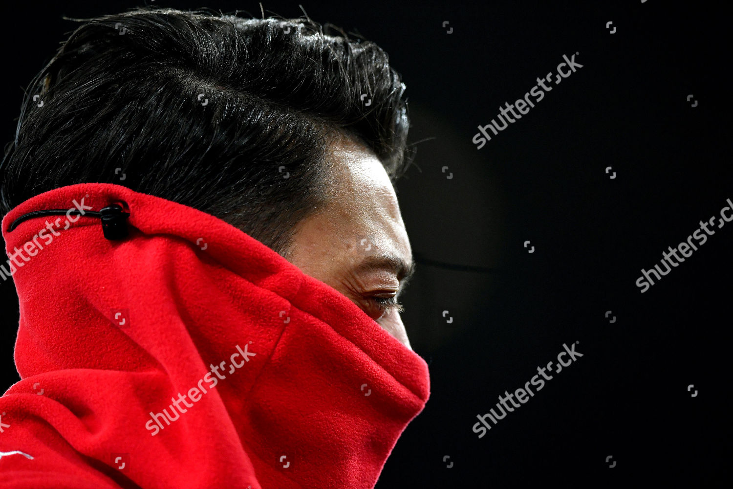 Mesut Ozil Arsenal Wraps He Warms Editorial Stock Photo - Stock Image ...