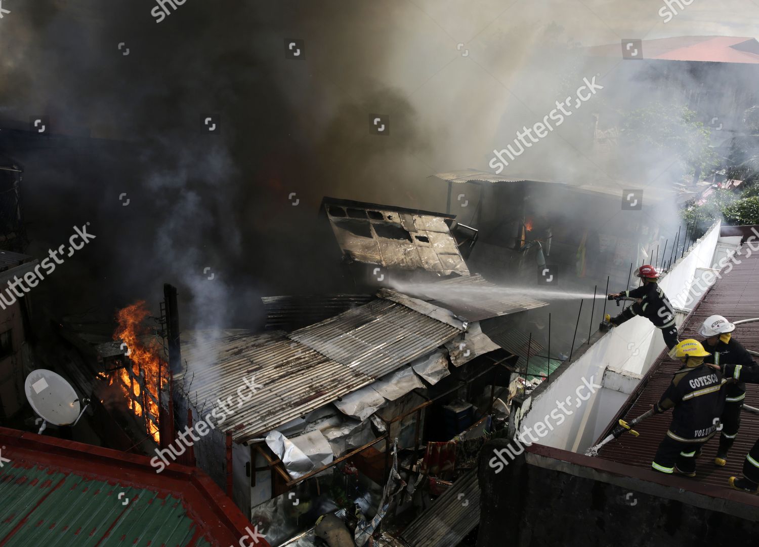 Filipino Firemen Hose Fire During Blaze Editorial Stock Photo - Stock ...