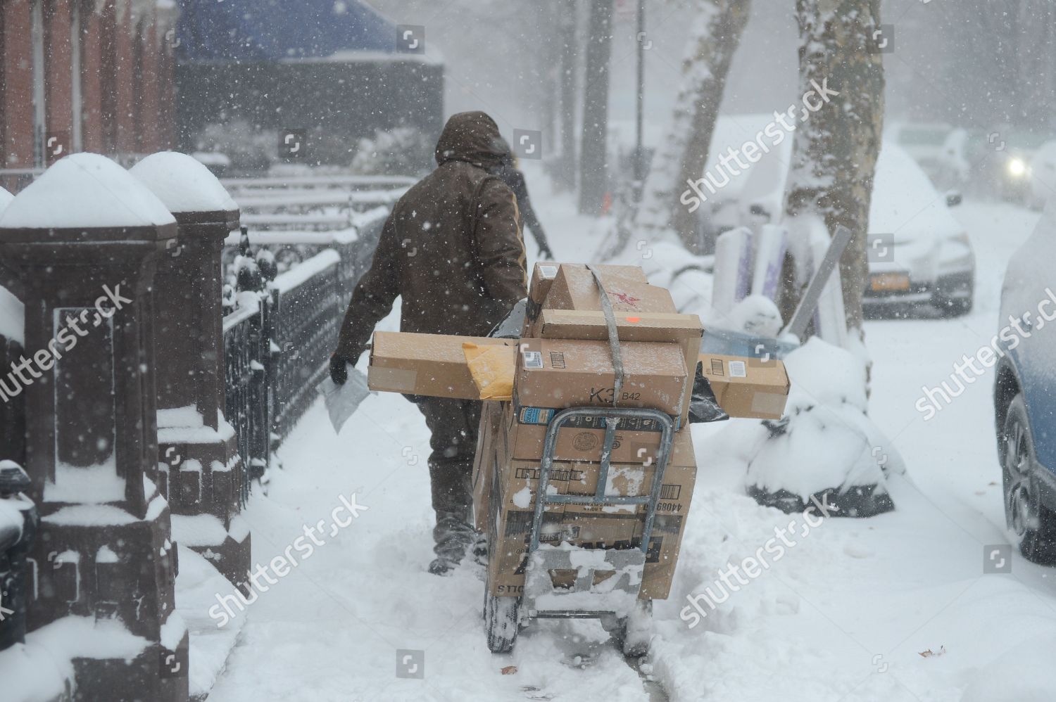 Ups Delivery Man Braves Heavy Snowfall Editorial Stock Photo - Stock ...