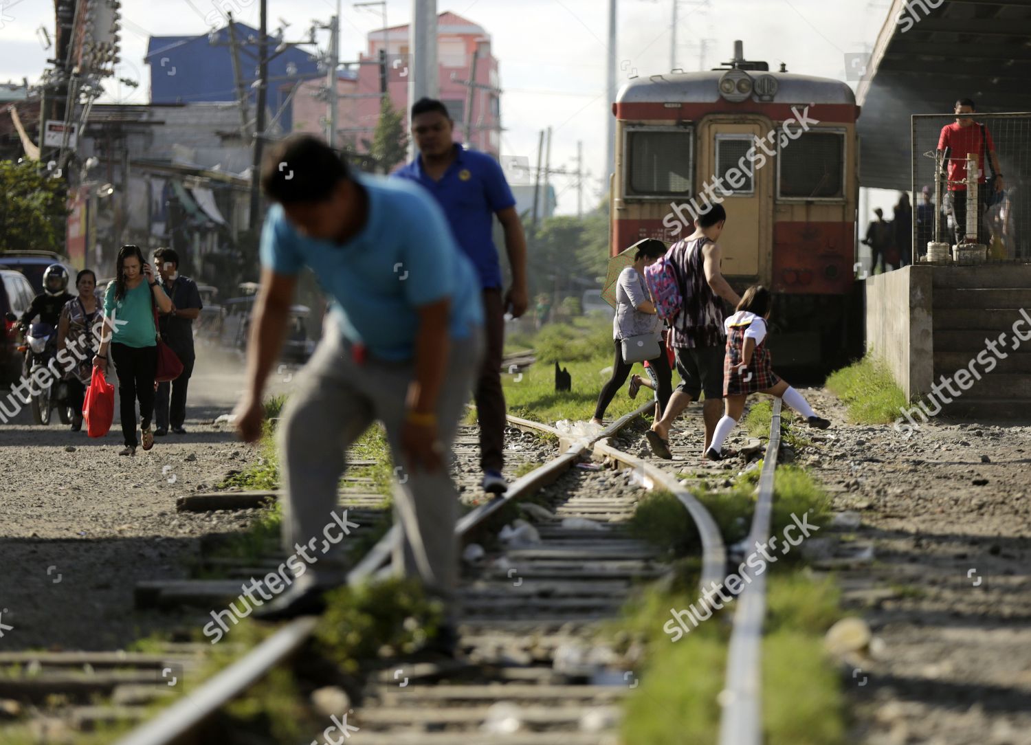 Filipino Motorists Maneuver Along Track Train Editorial Stock Photo ...