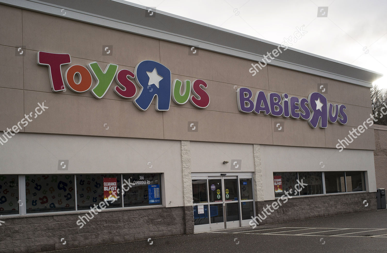 VIEW ON TOYS R US STORE Editorial Stock Photo - Stock Image | Shutterstock