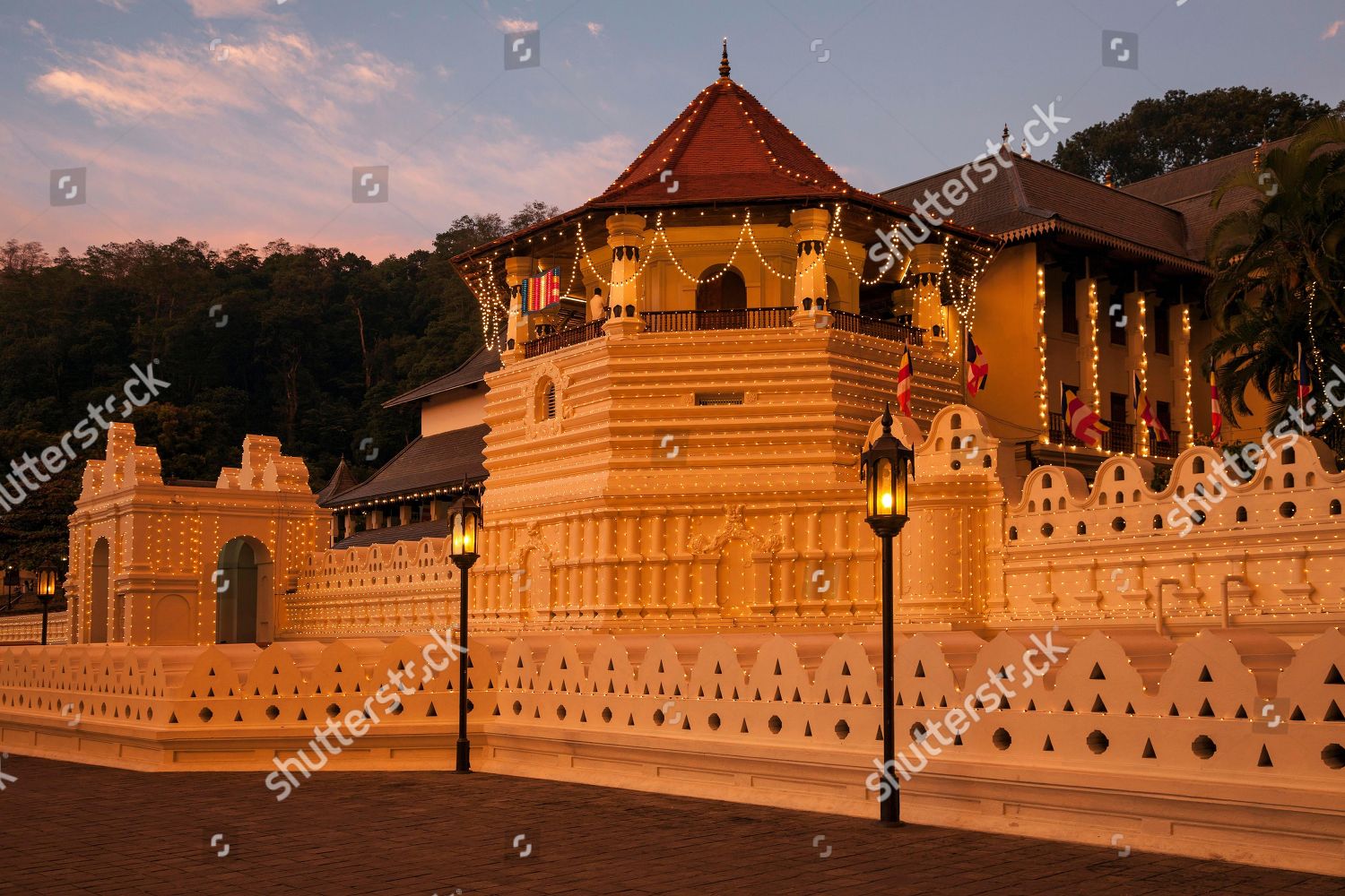 Temple Sacred Tooth Relic Evening Light Editorial Stock Photo - Stock ...