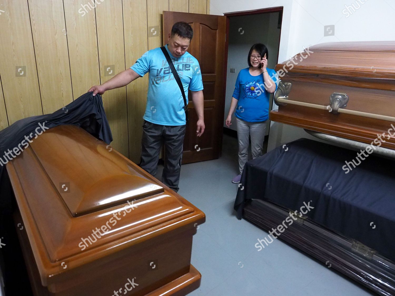 Man Displays Coffin Coffin Store Taoyuan Editorial Stock Photo - Stock ...