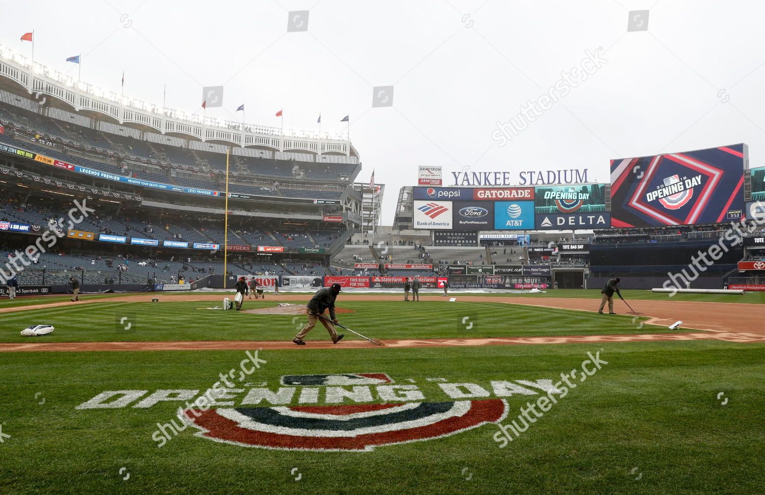 New York Yankees Grounds Crew Prepare Editorial Stock Photo - Stock ...