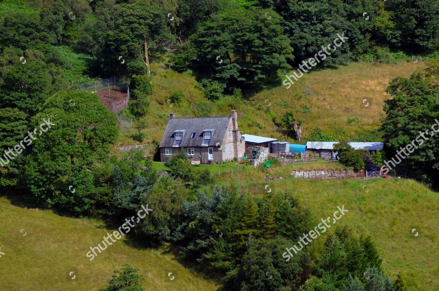 Traditional Welsh Farm House Near Ystradfellte Editorial Stock Photo ...