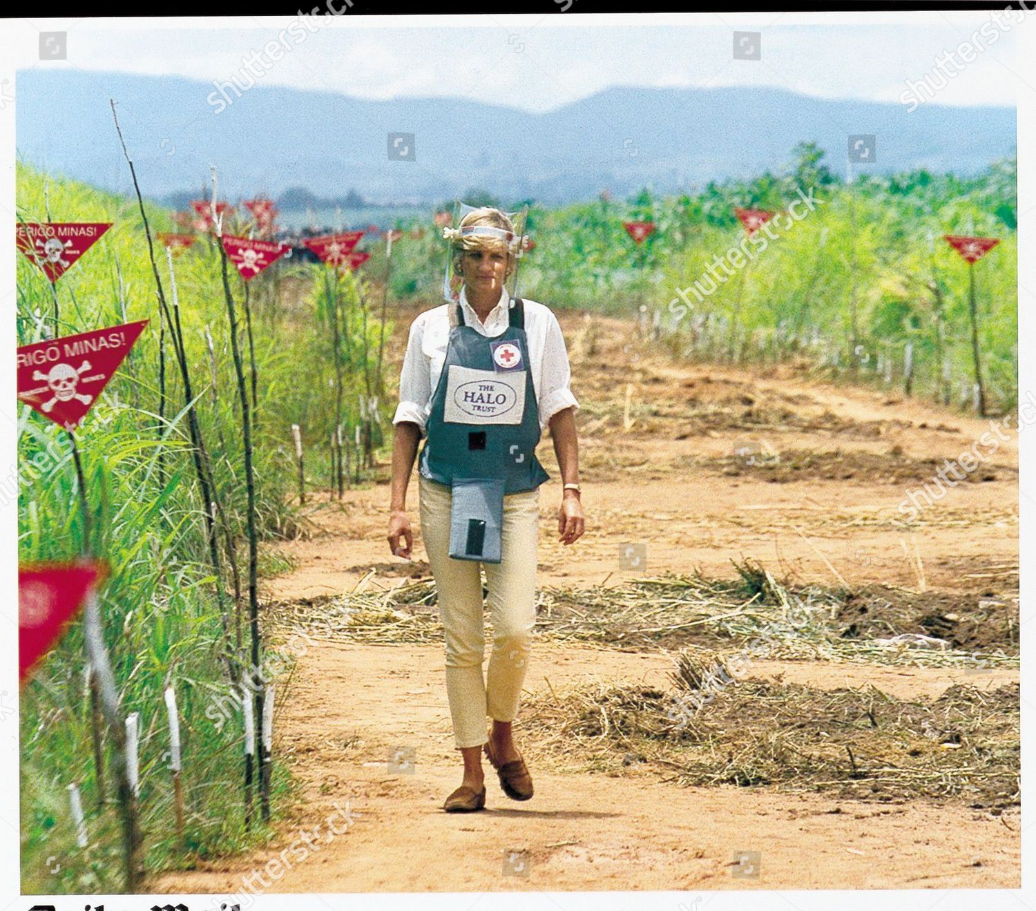 Princess Diana Walking Near Minefield Huambo Editorial Stock Photo ...