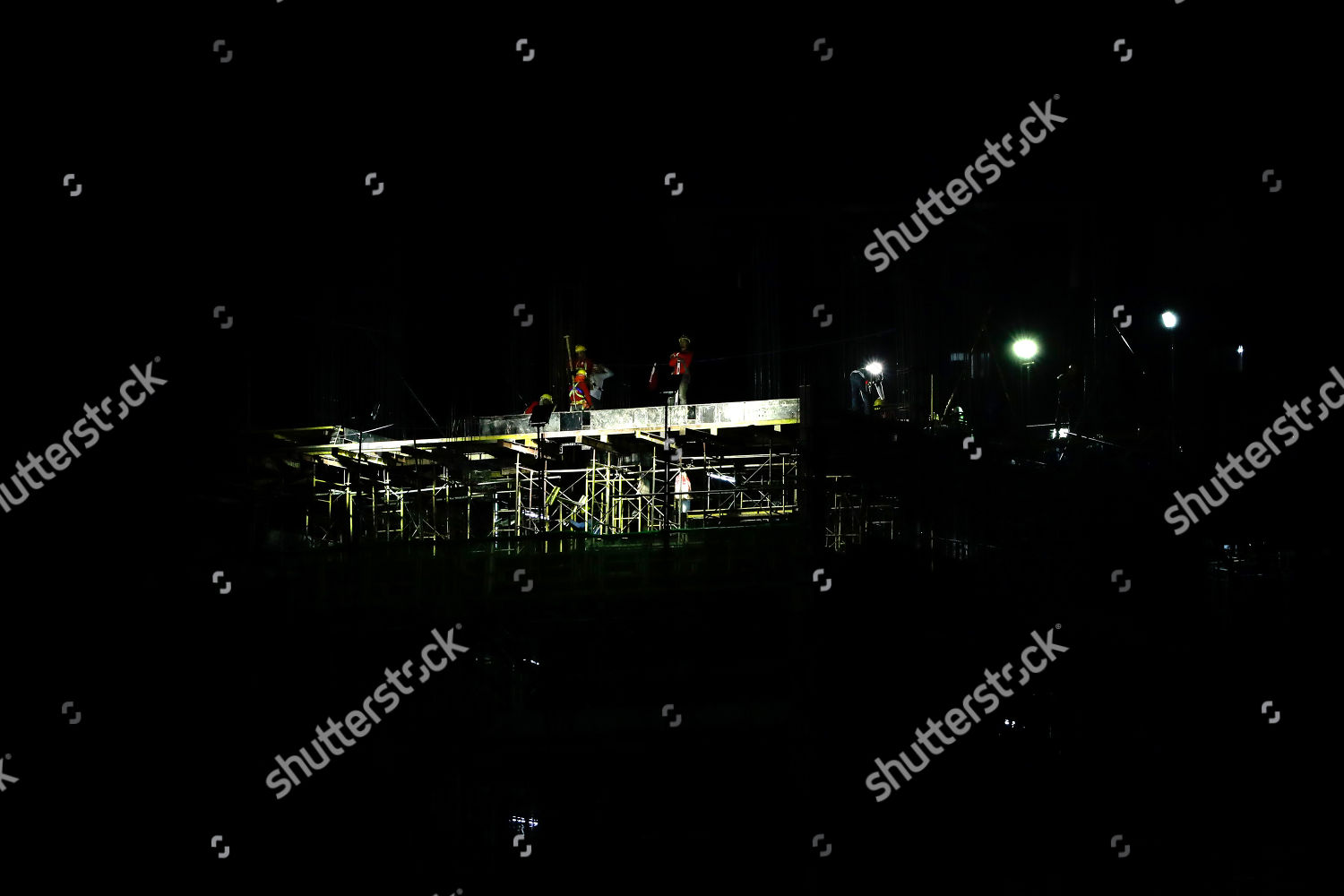 Filipino Laborers Work On Construction Site Editorial Stock Photo ...