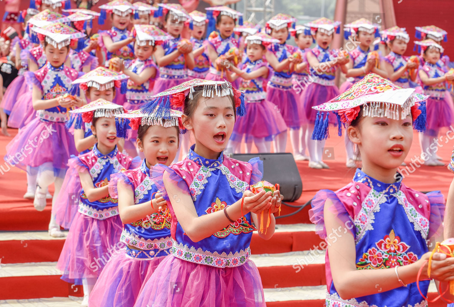 People Zhuang Ethnic Group Perform Singing Editorial Stock Photo ...