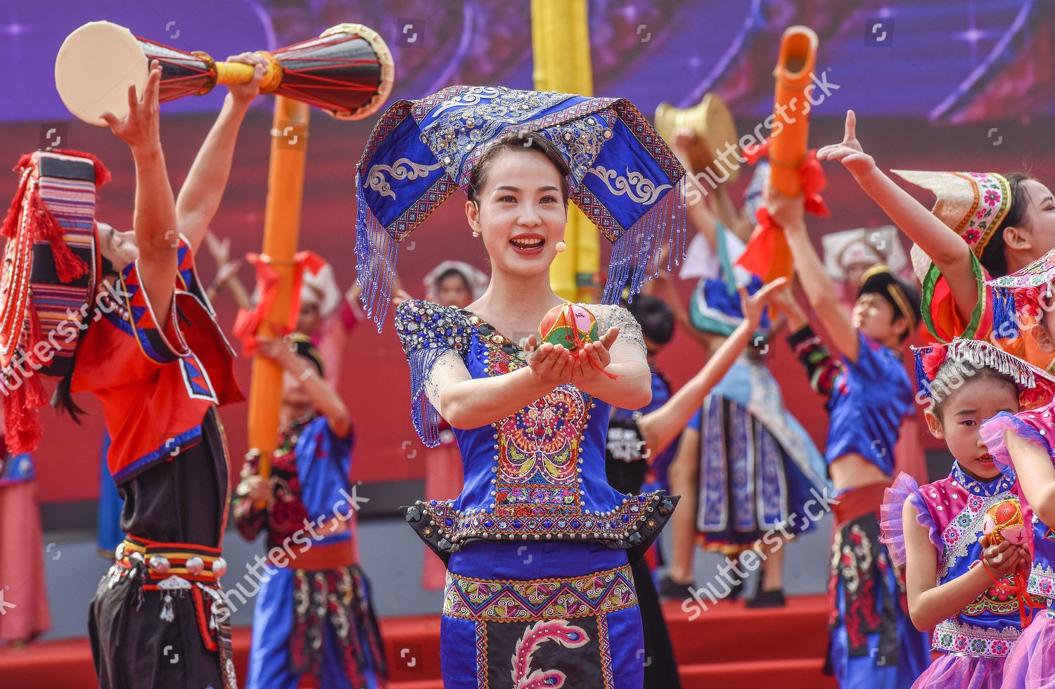 People Zhuang Ethnic Group Perform Singing Editorial Stock Photo ...