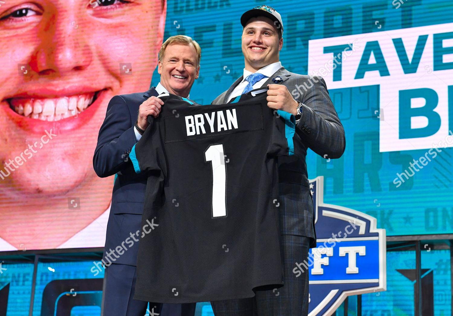 Taven Bryan Poses Commissioner National Football Editorial Stock Photo ...
