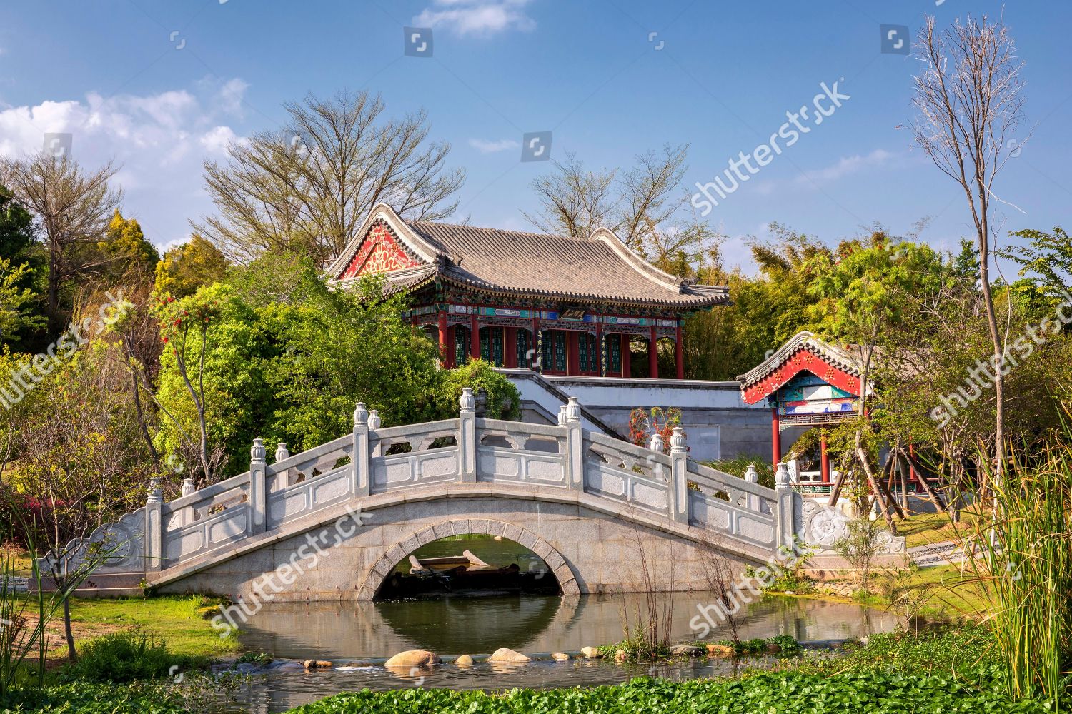 Traditional Chinese Bridge Temple Xiamen International Editorial Stock ...