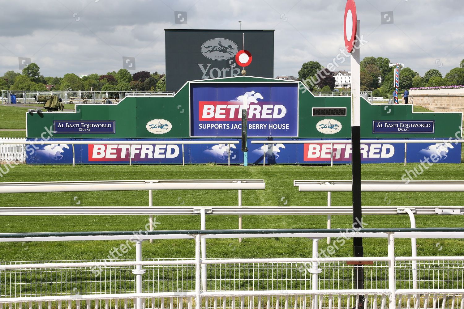 Winning Post York Racecourse York Dante Editorial Stock Photo - Stock ...