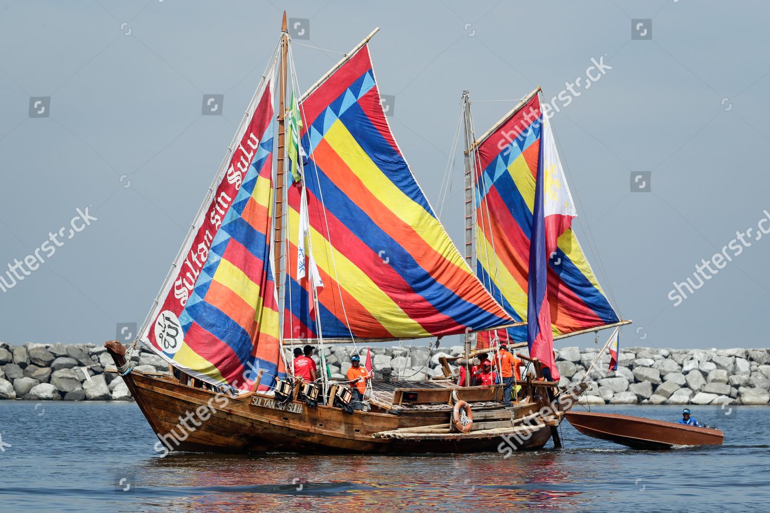 Philippine Wooden Boat Sultan Sin Sulu Editorial Stock Photo - Stock ...