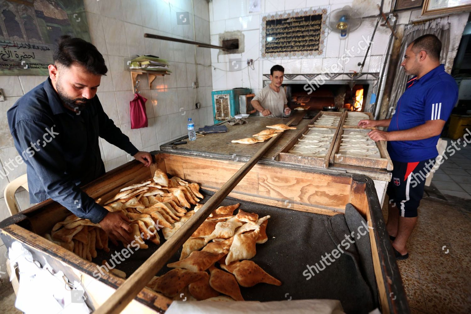 Iraqi Workers Bake Iraqi Bread Local Editorial Stock Photo - Stock ...