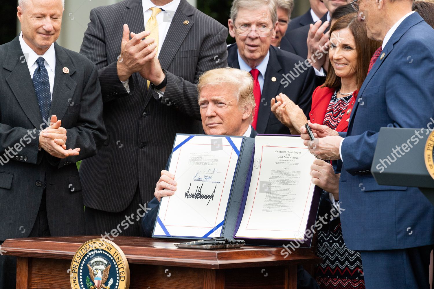 Us President Donald Trump Signing Ceremony Editorial Stock Photo ...