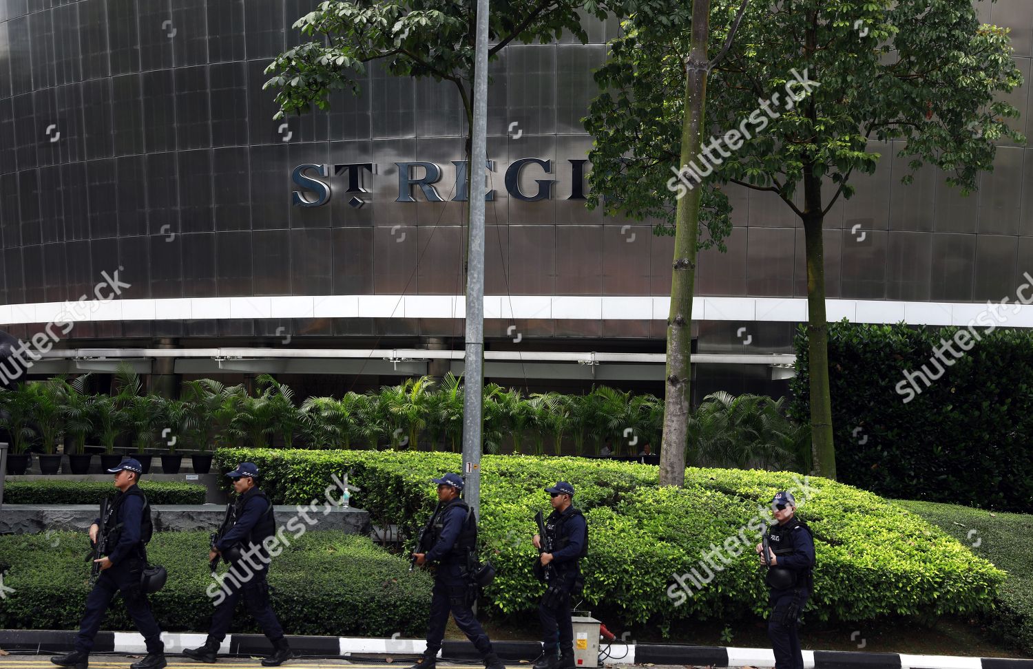 Singapore Police Patrol Along Perimeter St Editorial Stock Photo ...