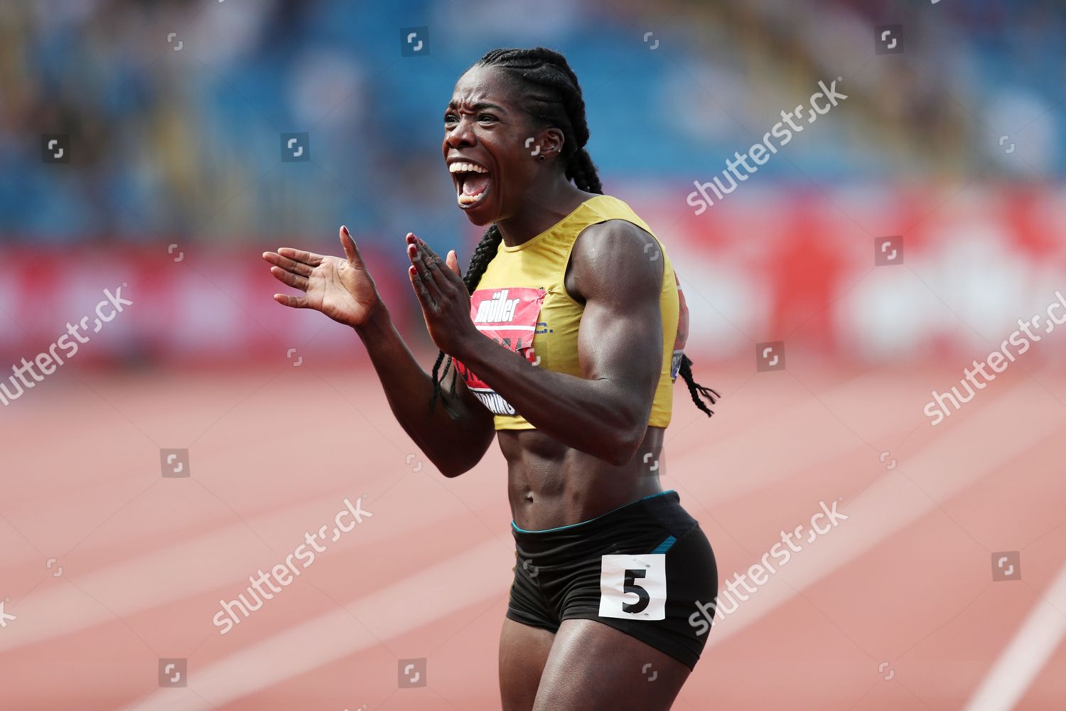Anyika Onuora Celebrates Winning Womens 400m Editorial Stock Photo ...