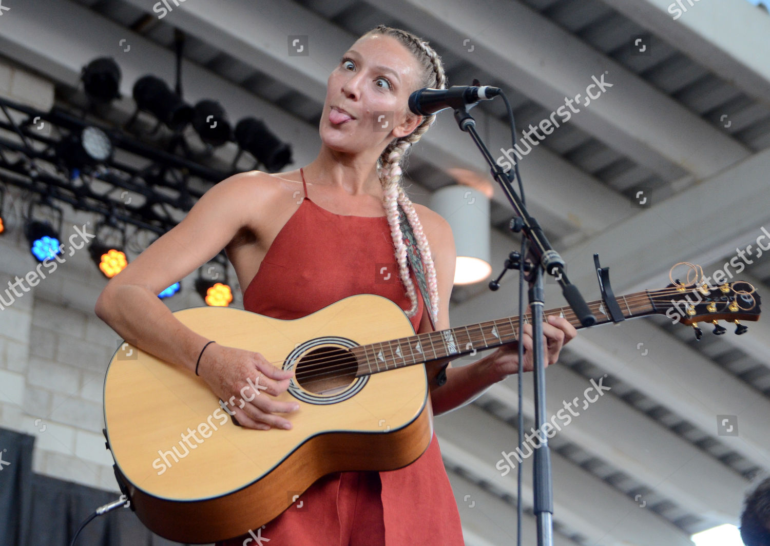 Singer Songwriter Carly Jo Jackson Performs Editorial Stock Photo ...