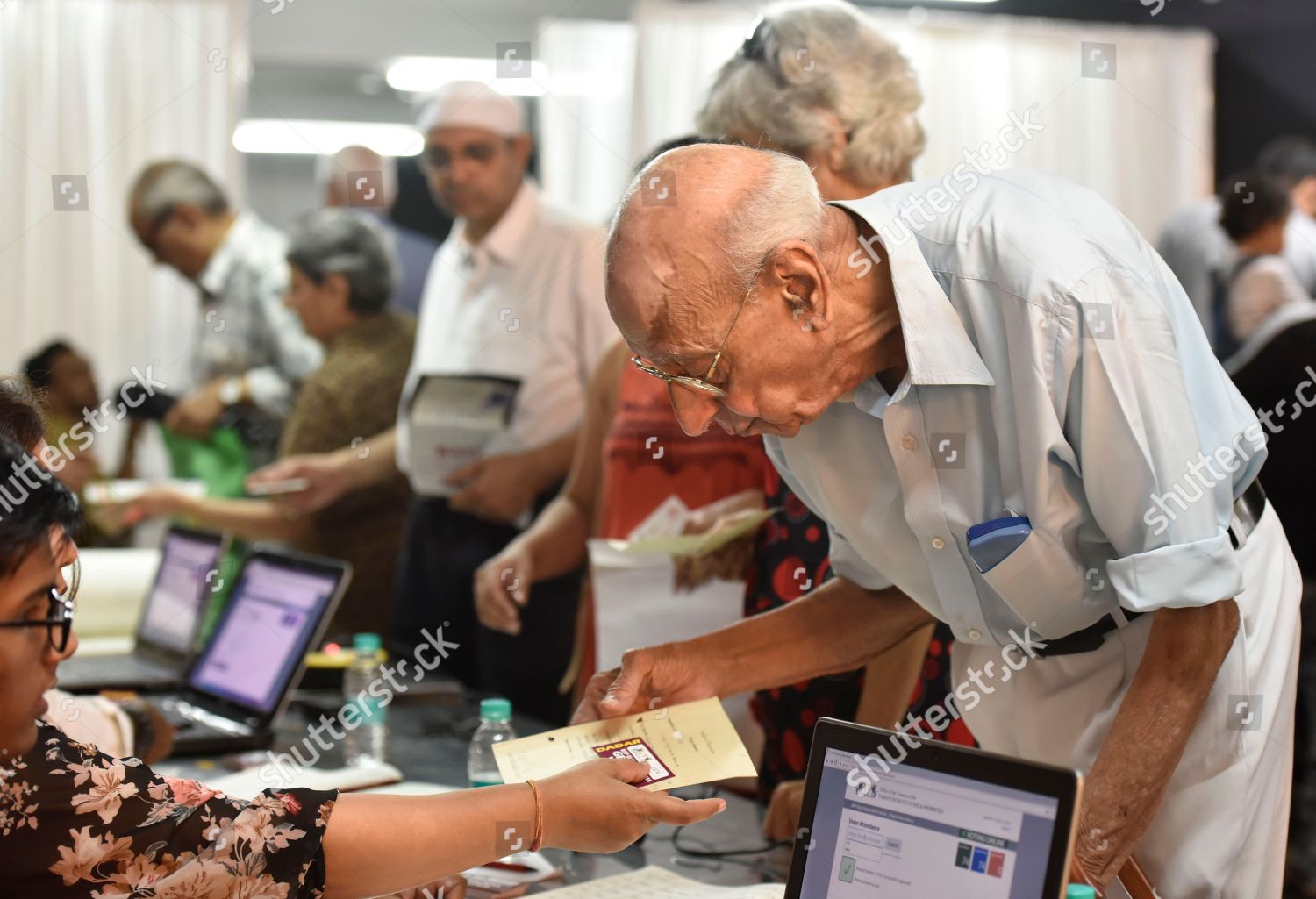 Members Parsi Community Arrive Cast Their Editorial Stock Photo - Stock ...